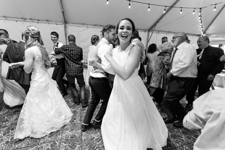Romantic Crystal Ridge Wedding | Calgary Wedding Photographers | Nicole ...