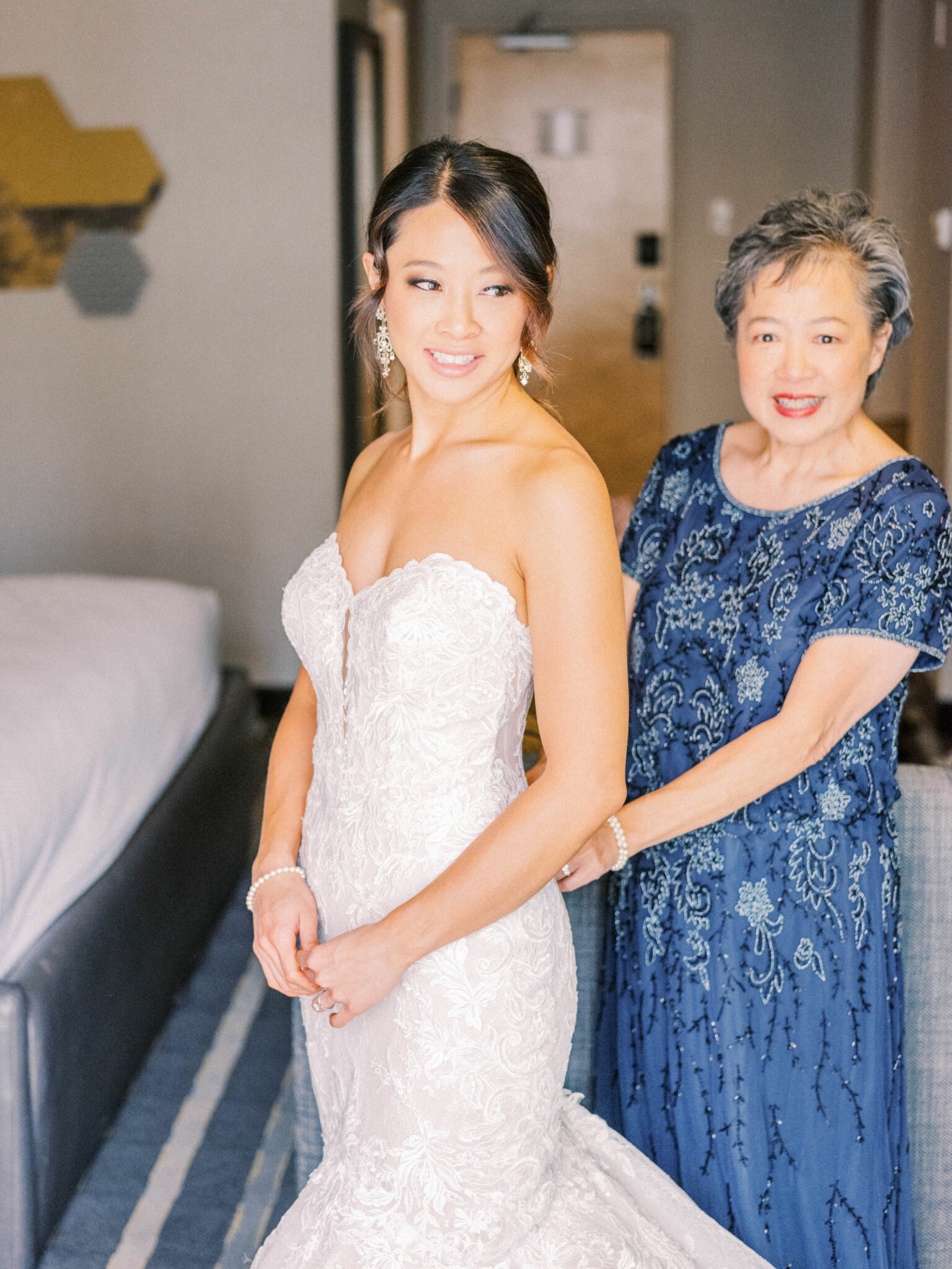 Elegant SAIT Wedding - Calgary Wedding Photographer Nicole Sarah ...