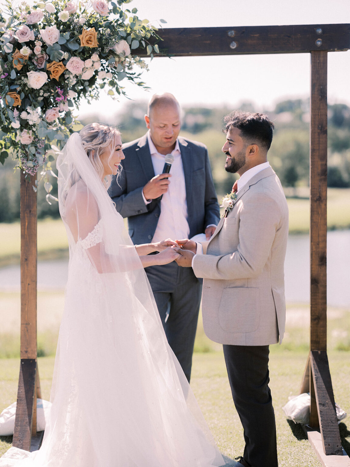 Bearspaw Calgary Wedding Nicole Sarah - Calgary Wedding Photographers ...